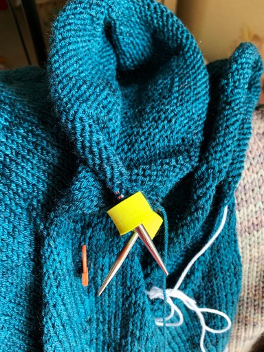 Knitting the Fine Sand Sweater Pattern – New England's Narrow Road