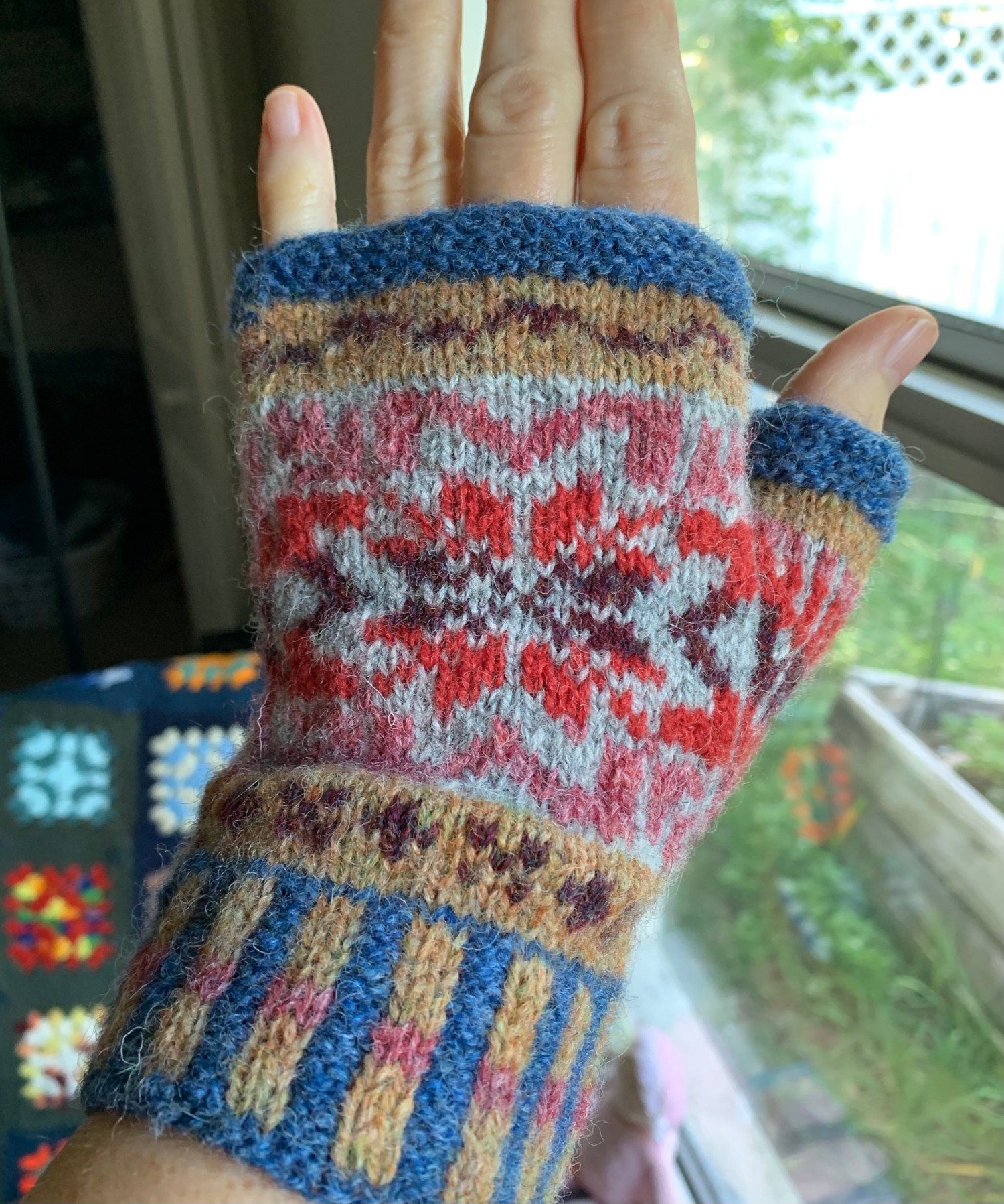 Knitting the Free Fair Isle Mitts Pattern – New England's Narrow Road