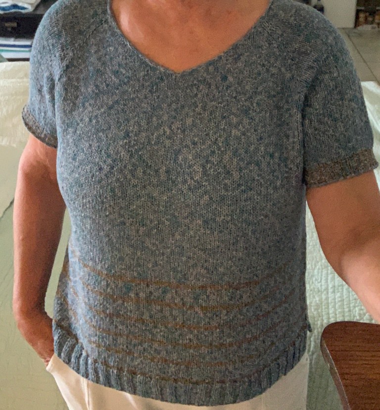 Knitting the Lakeland Tee in Isager Palet – New England's Narrow Road